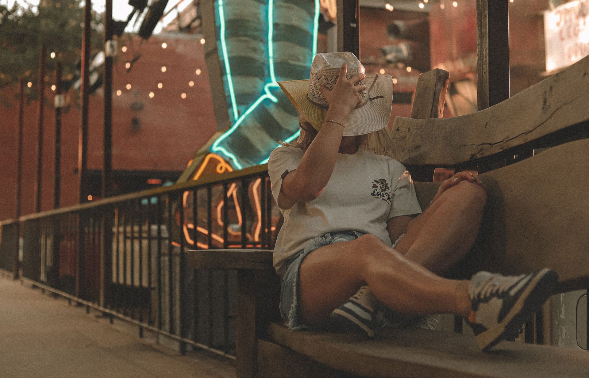 Low Tide Thread Co. - Live Comfortably Uncharted